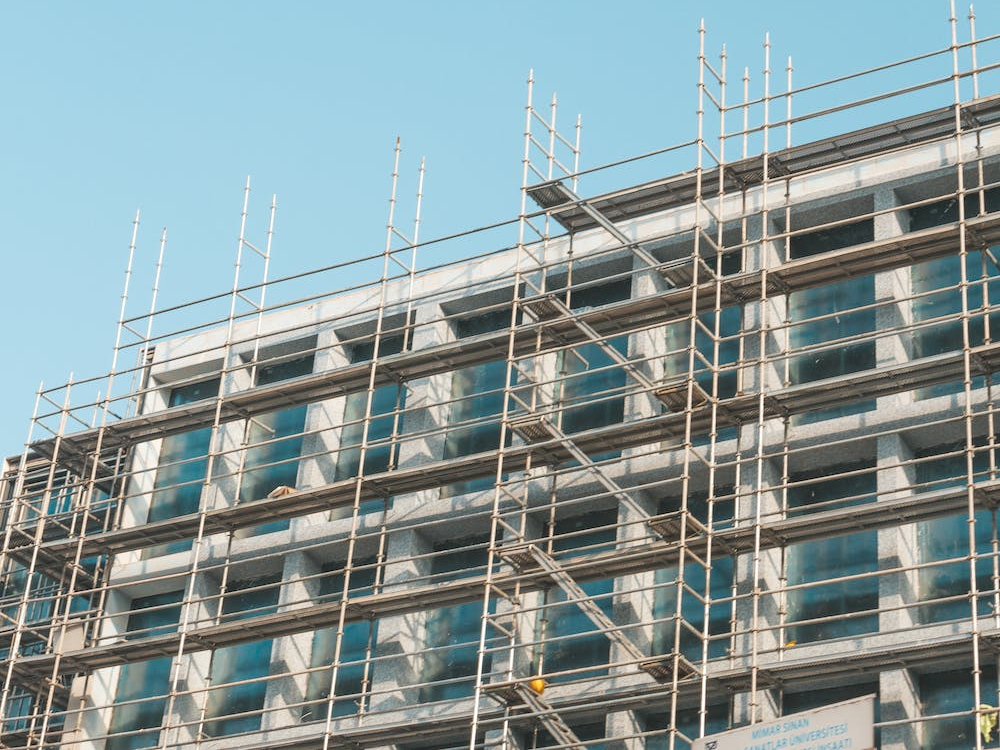 The Boring Building Phenomenon - StoryLab. by Mindless Academy